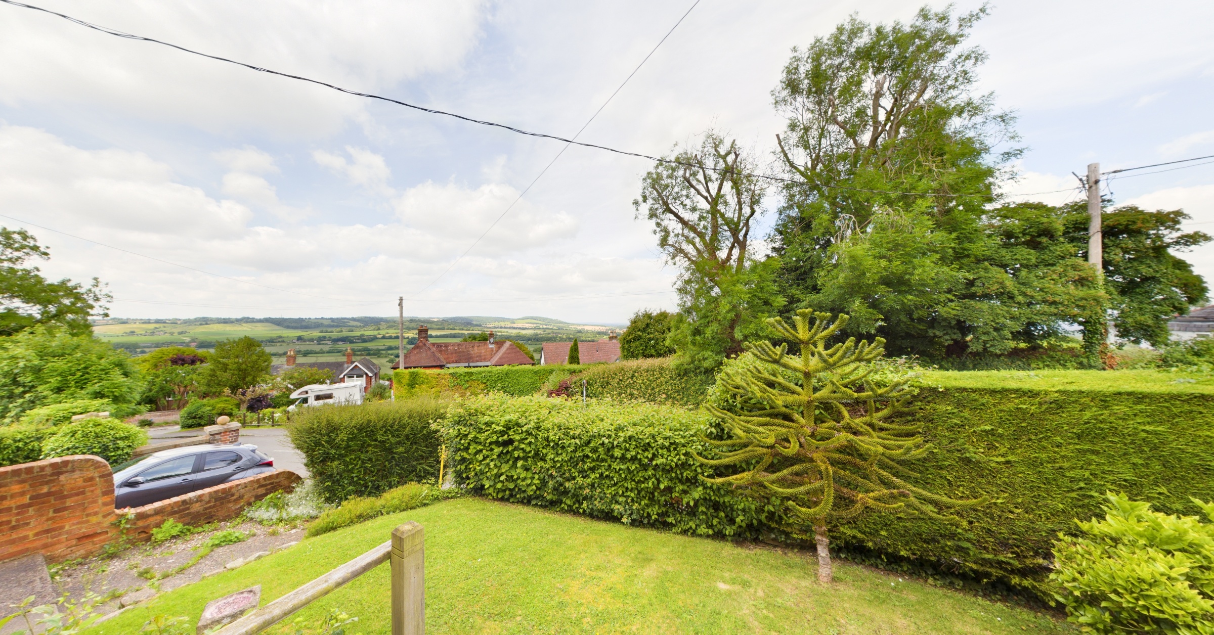 Waddesdon View, Loosley Row