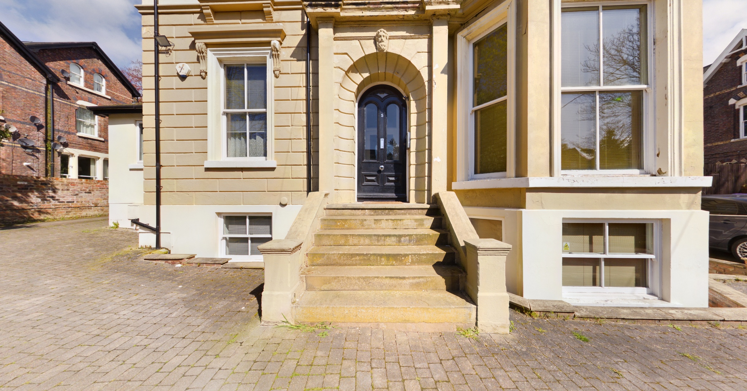 Apt 9. 5 Alexandra Drive, Liverpool