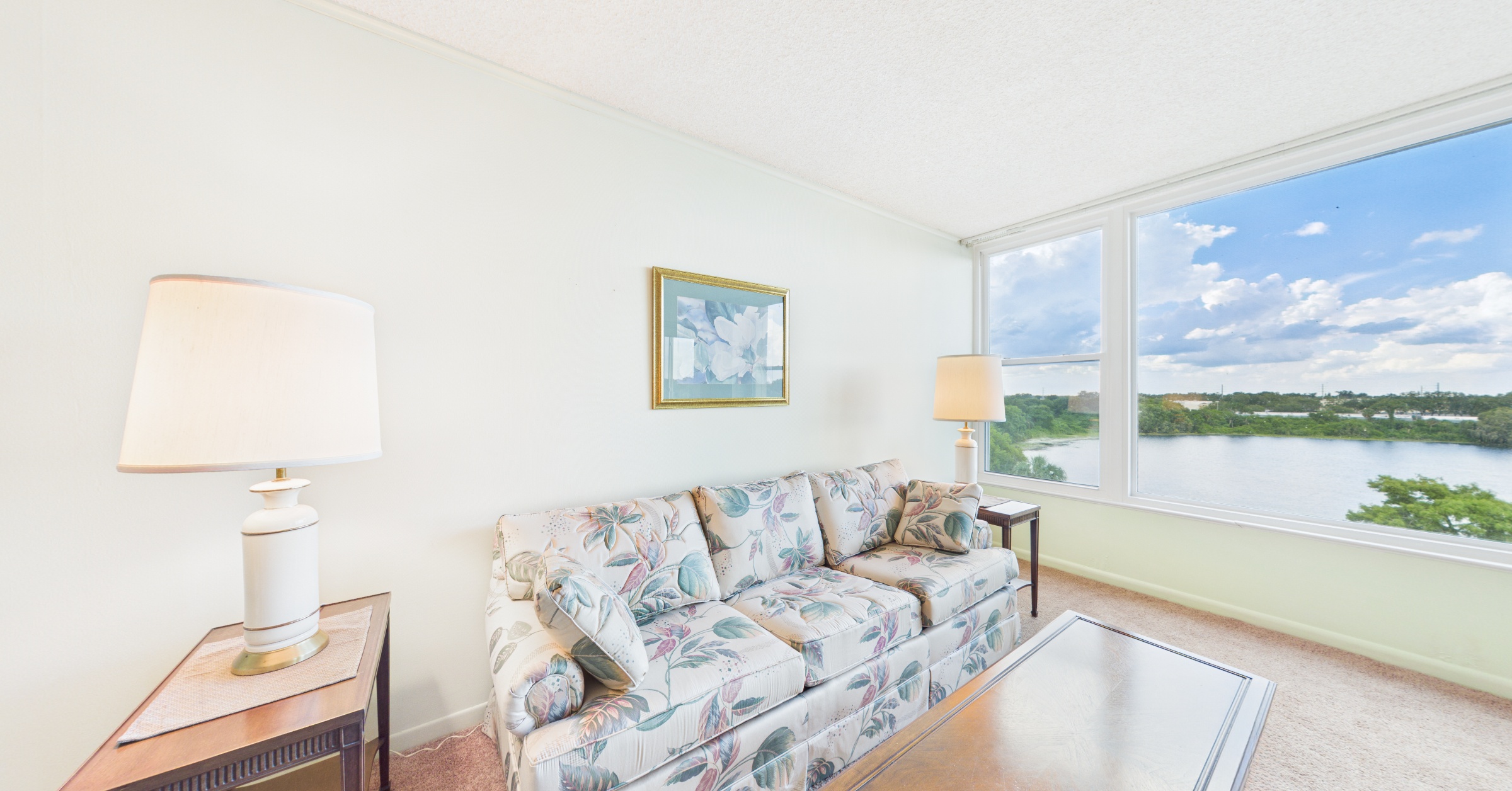 700 Mirror Ter NW. Apt. 702