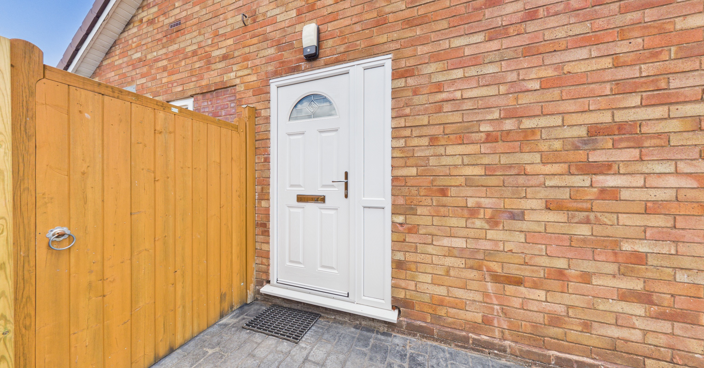 Caspian Way, Wheaton Aston