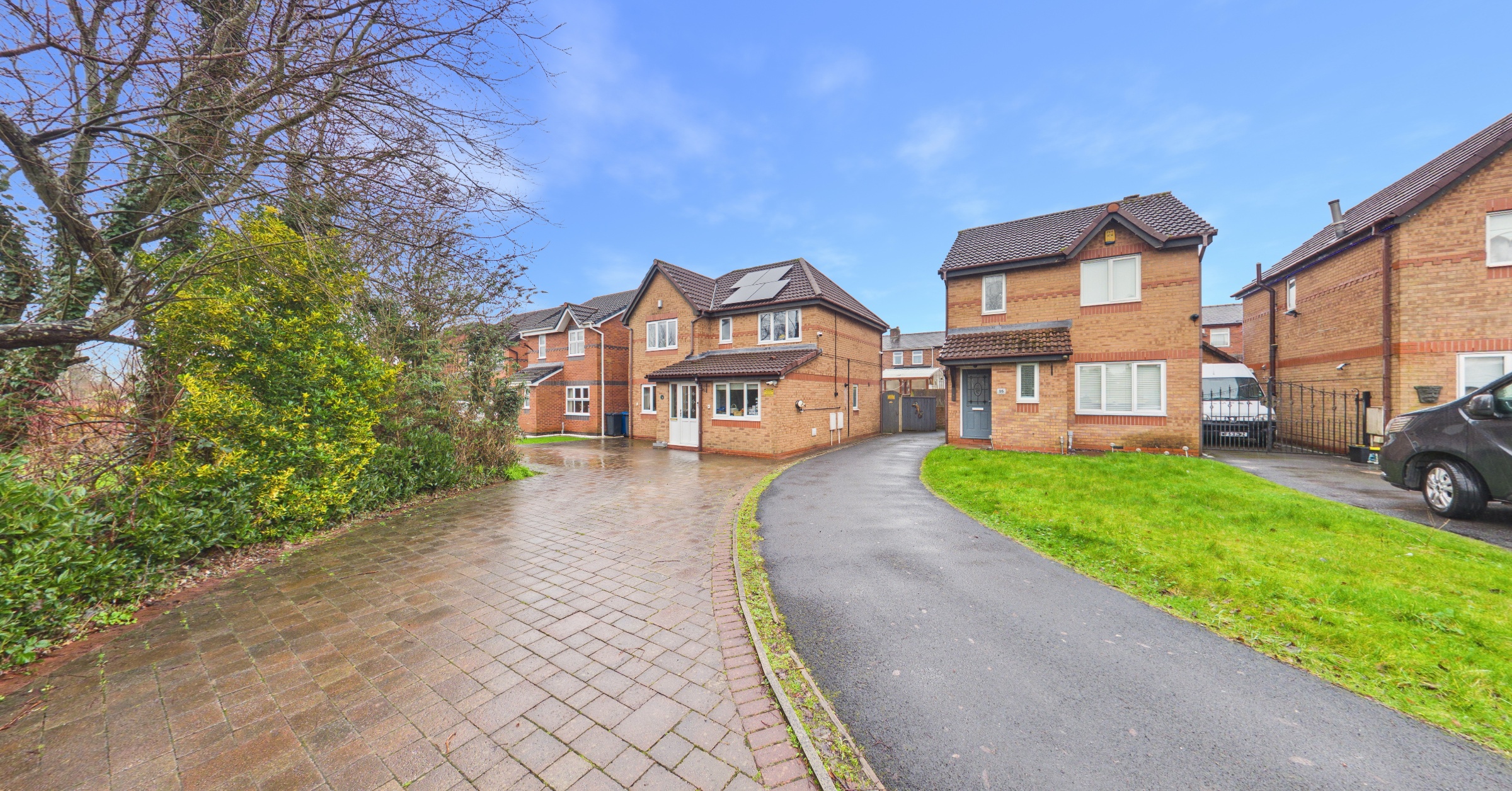 18 Claybridge Close