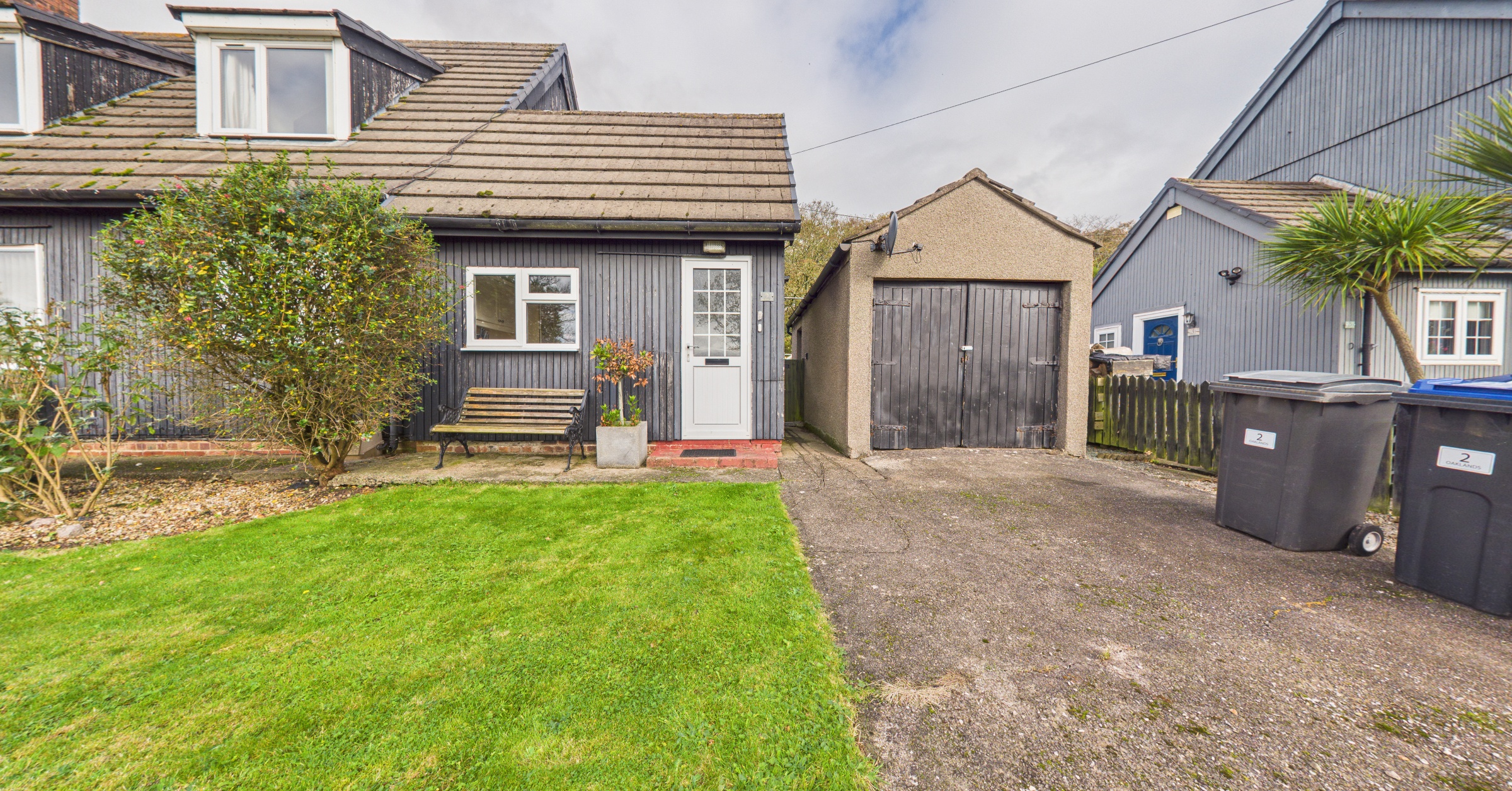 2 Oaklands, CA22 2NX