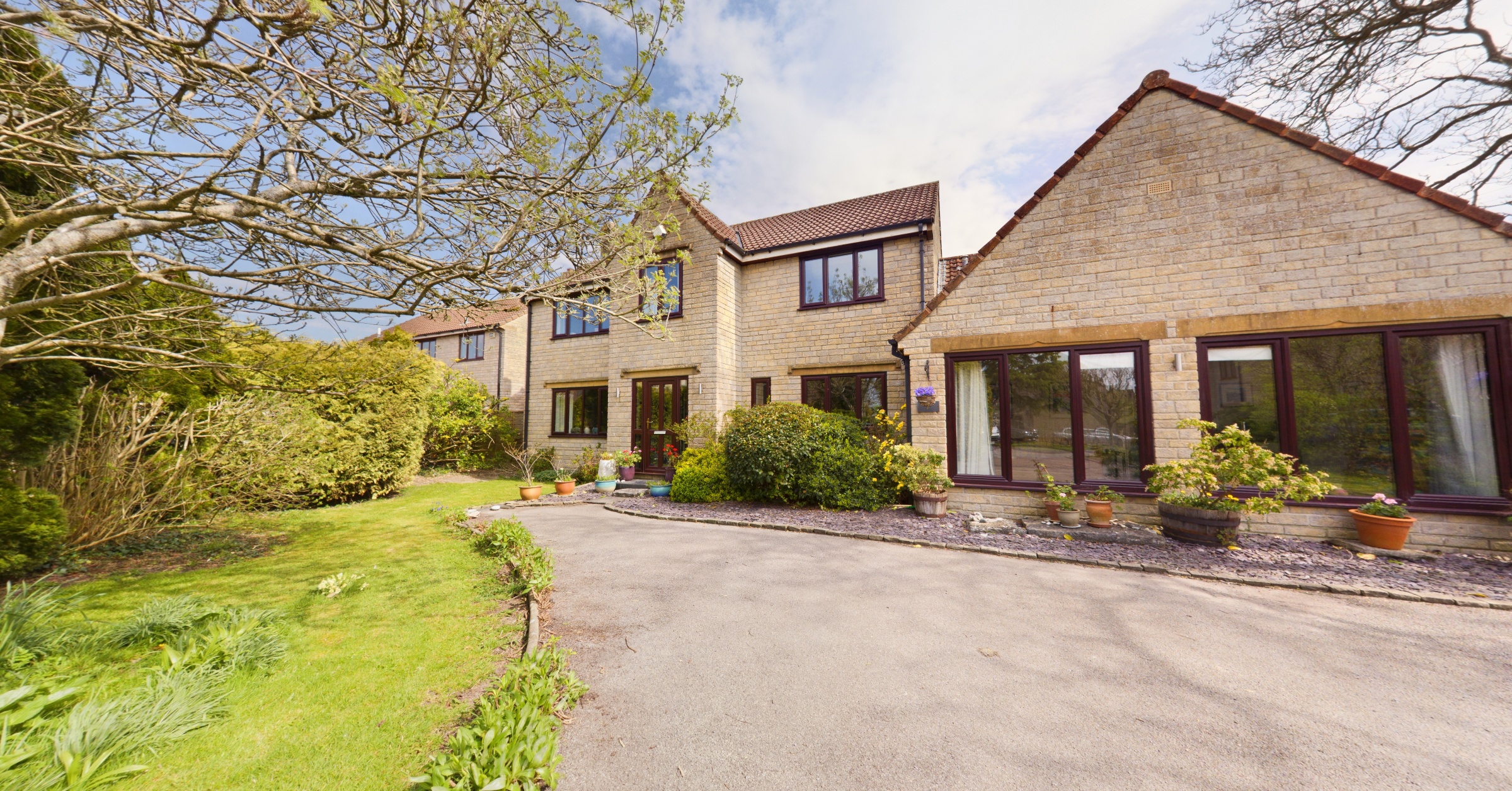 7 Manor Park