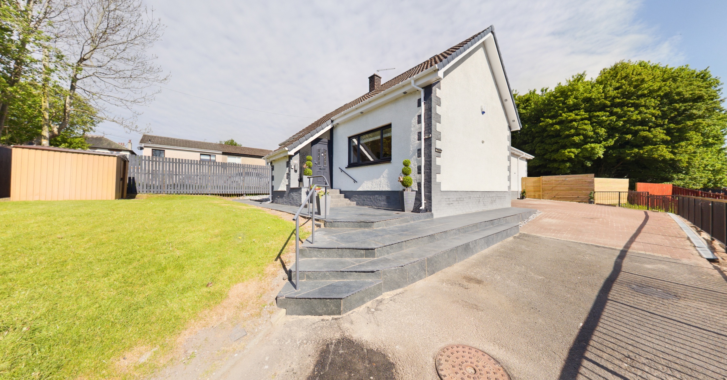 22 Calderbank View, G69 7RL