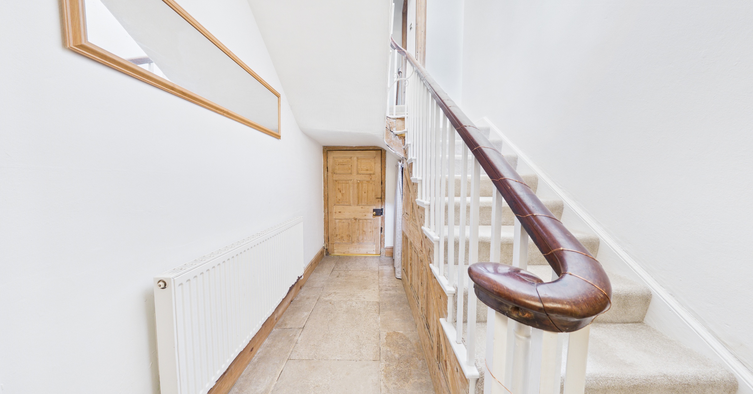 Atlow Moat House, Atlow, DE6 1NS