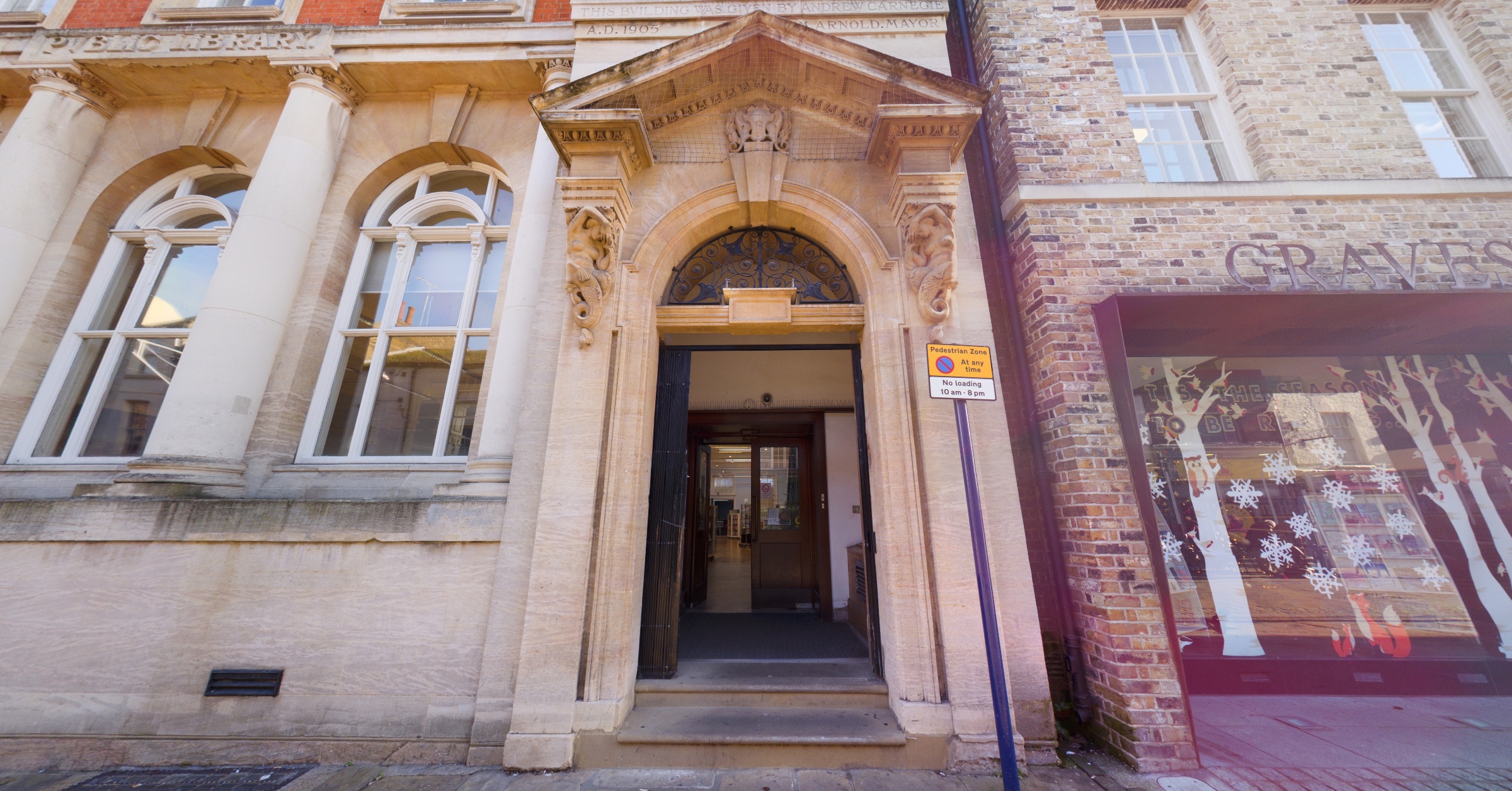 Kent - Gravesend Library