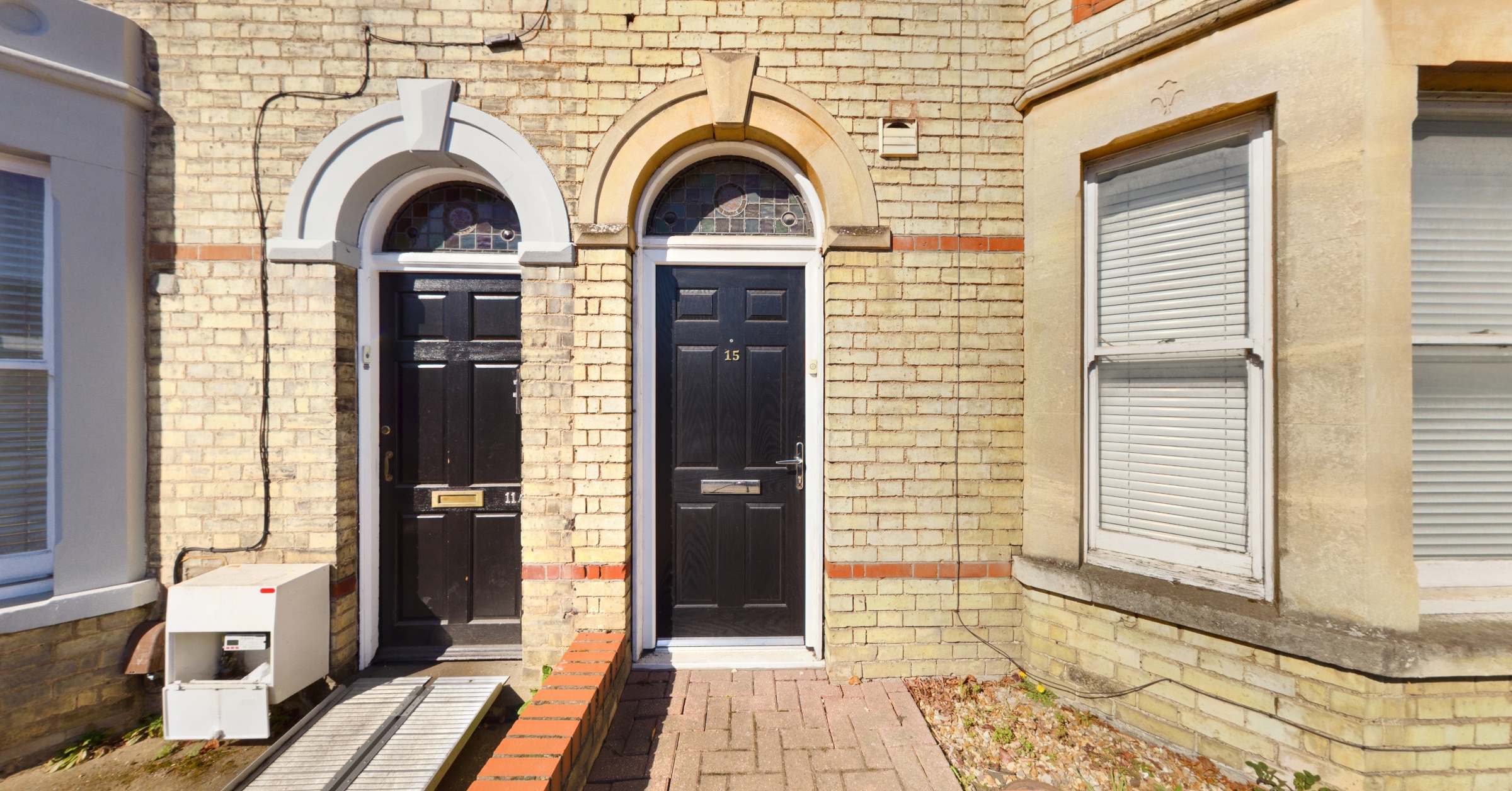 15 Elizabeth Way