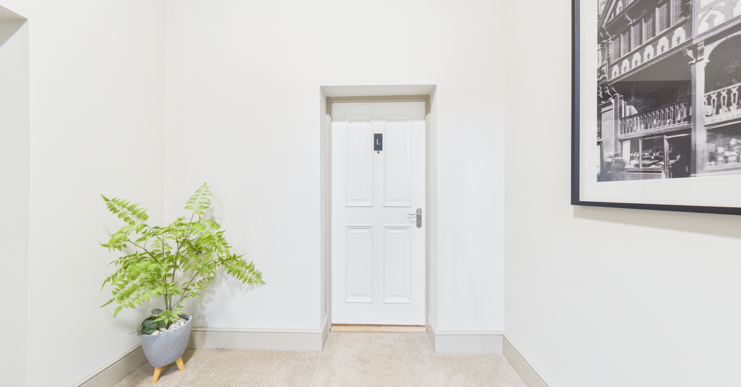 Christleton Hall L furnished