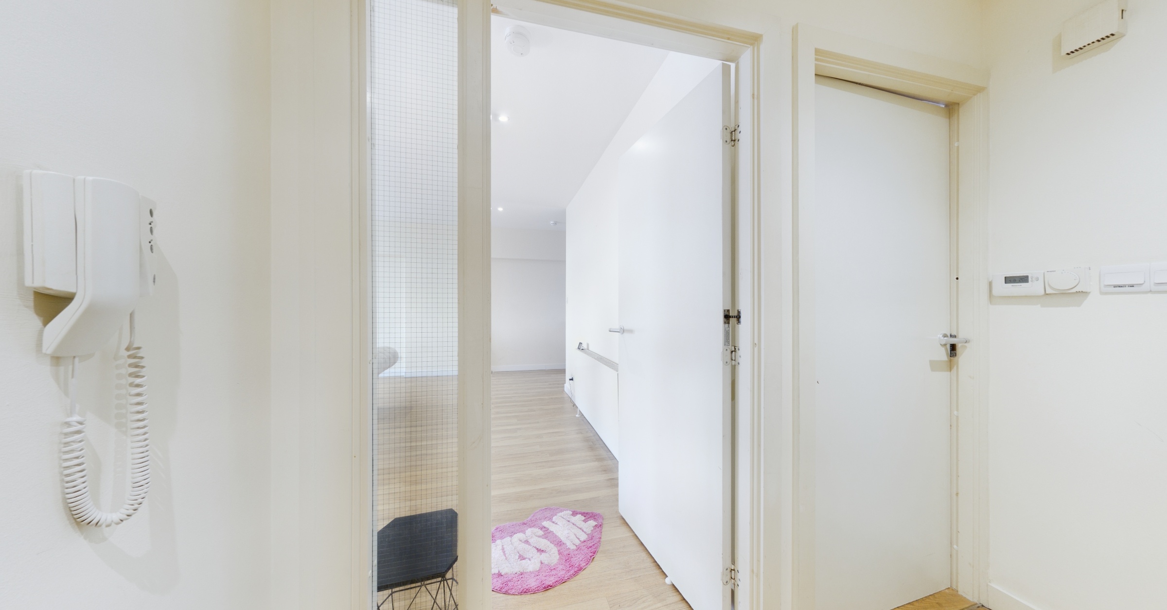 6/2, 200 Elliot Street