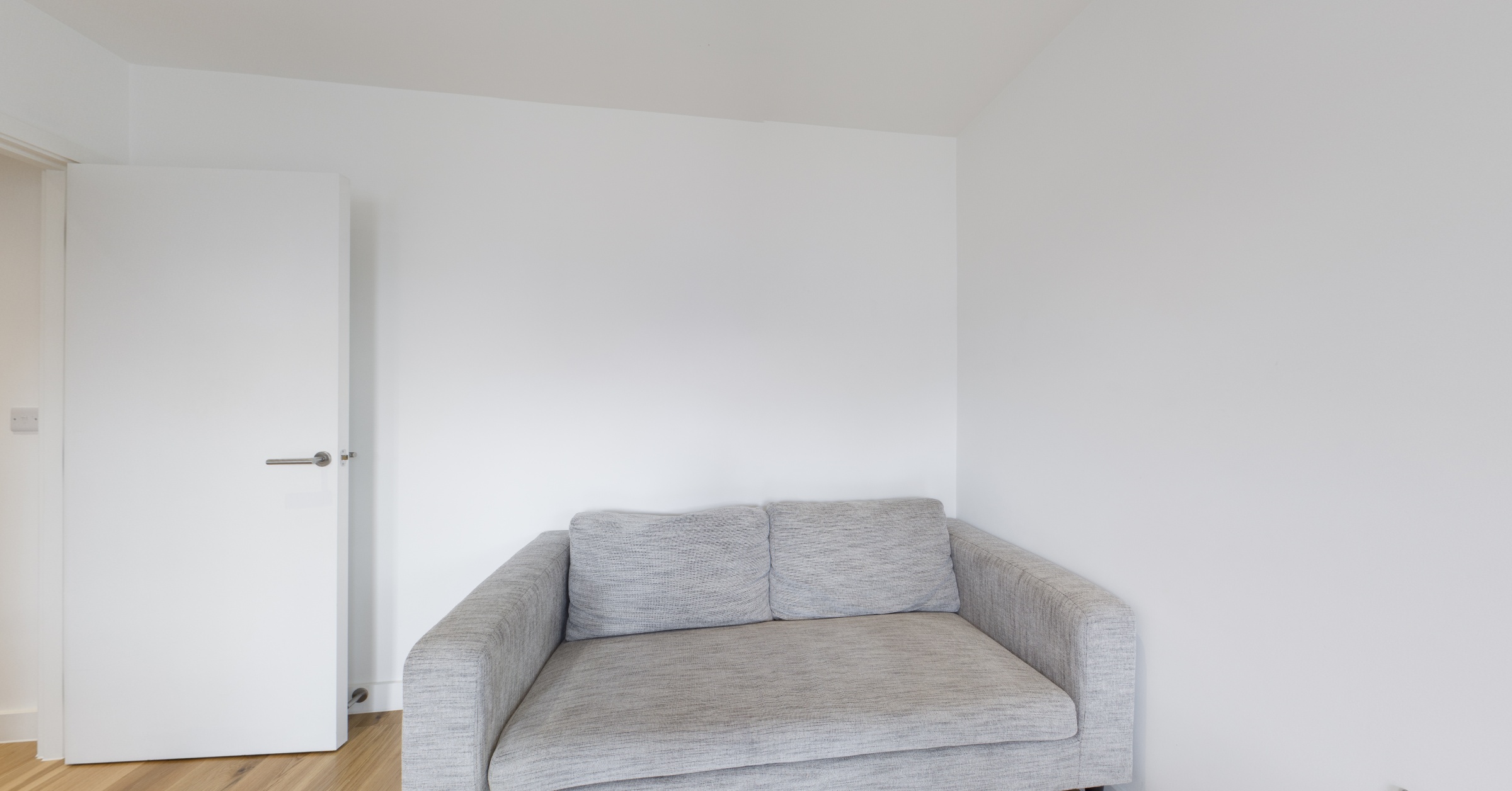 9 Alwen Court, 6 Pages Walk, SE1 4GU (Sales)(Sales)