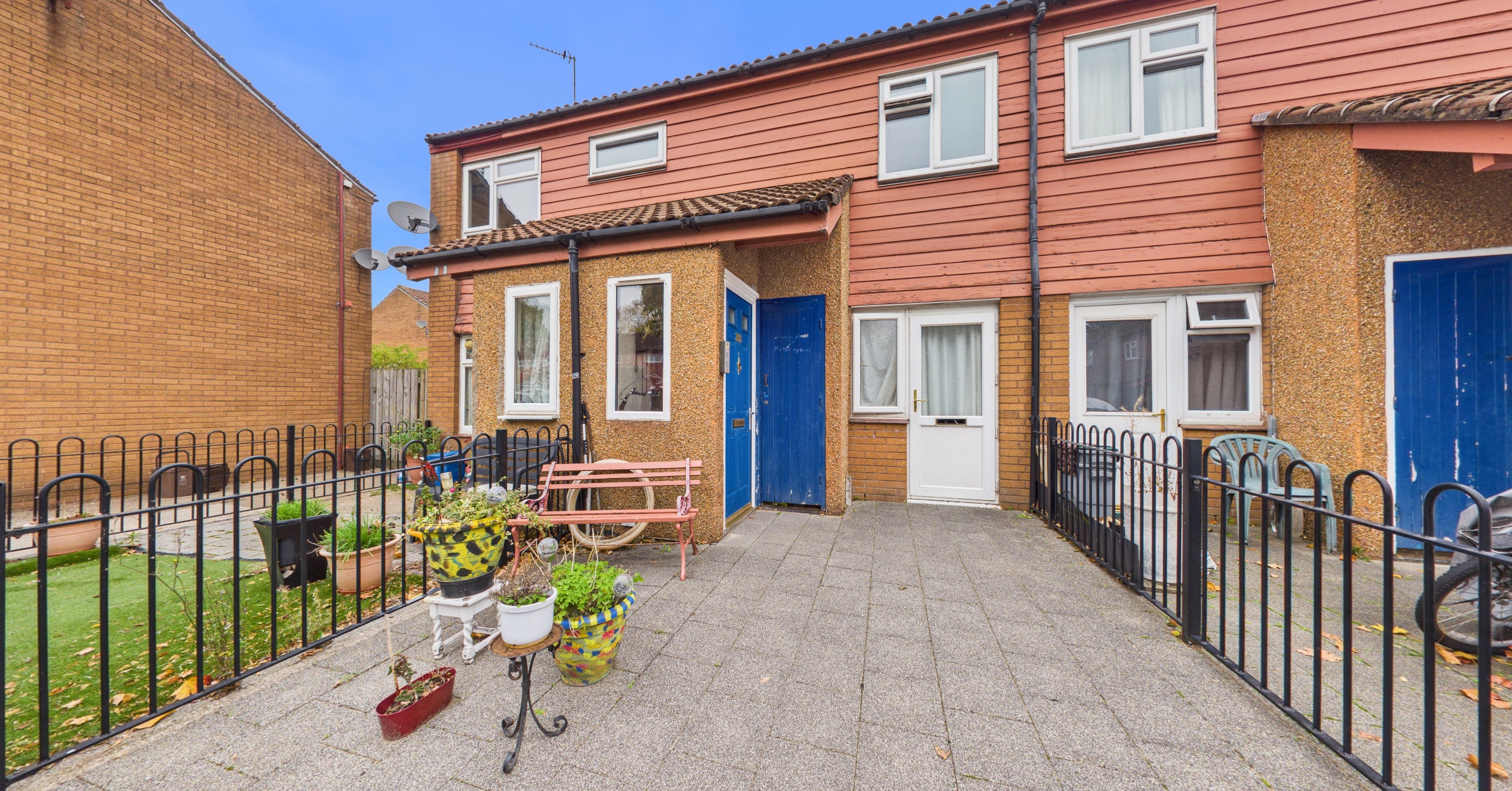 266 Taff Embankment - AP