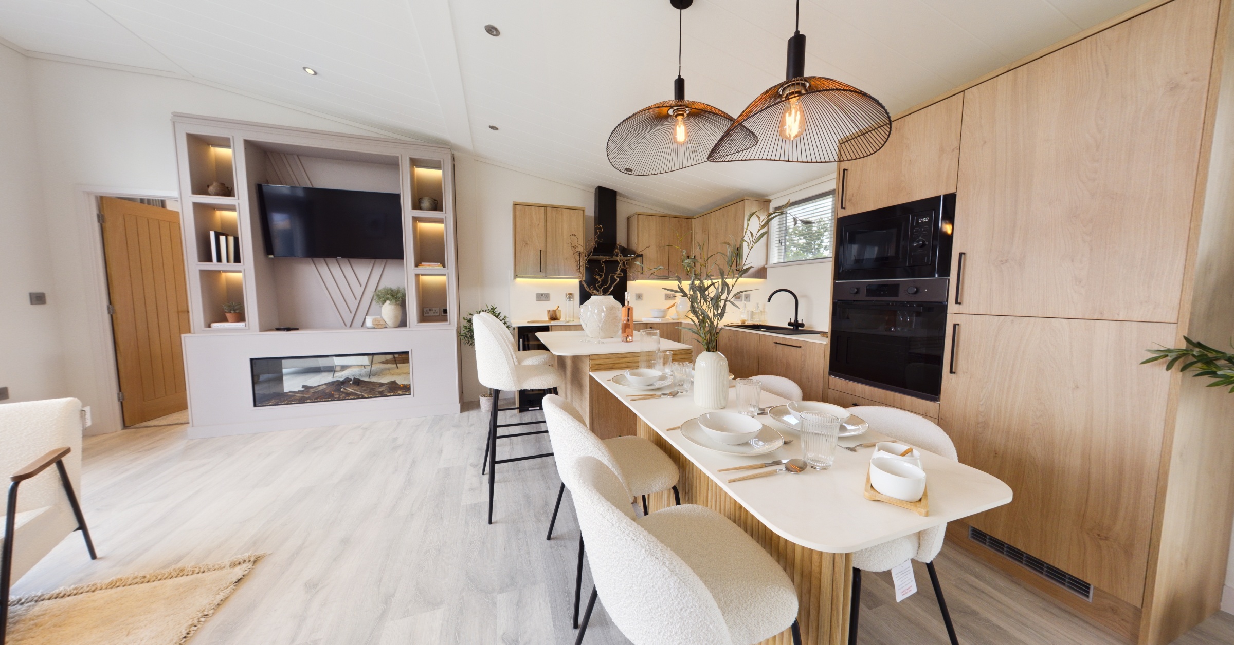 Pathfinder Astbury 40 x 20