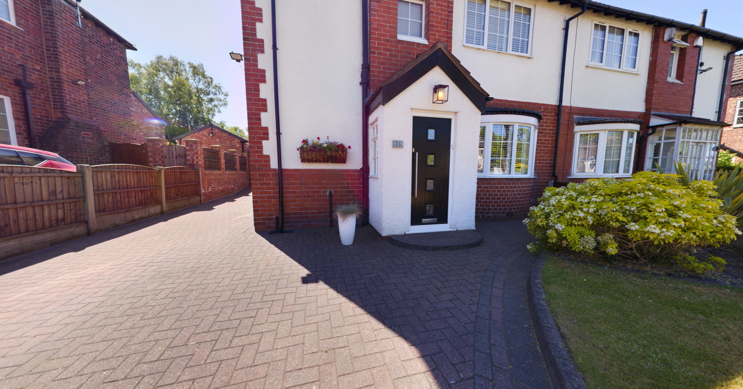 115 Davyhulme Road Davyhulme M41 8bx