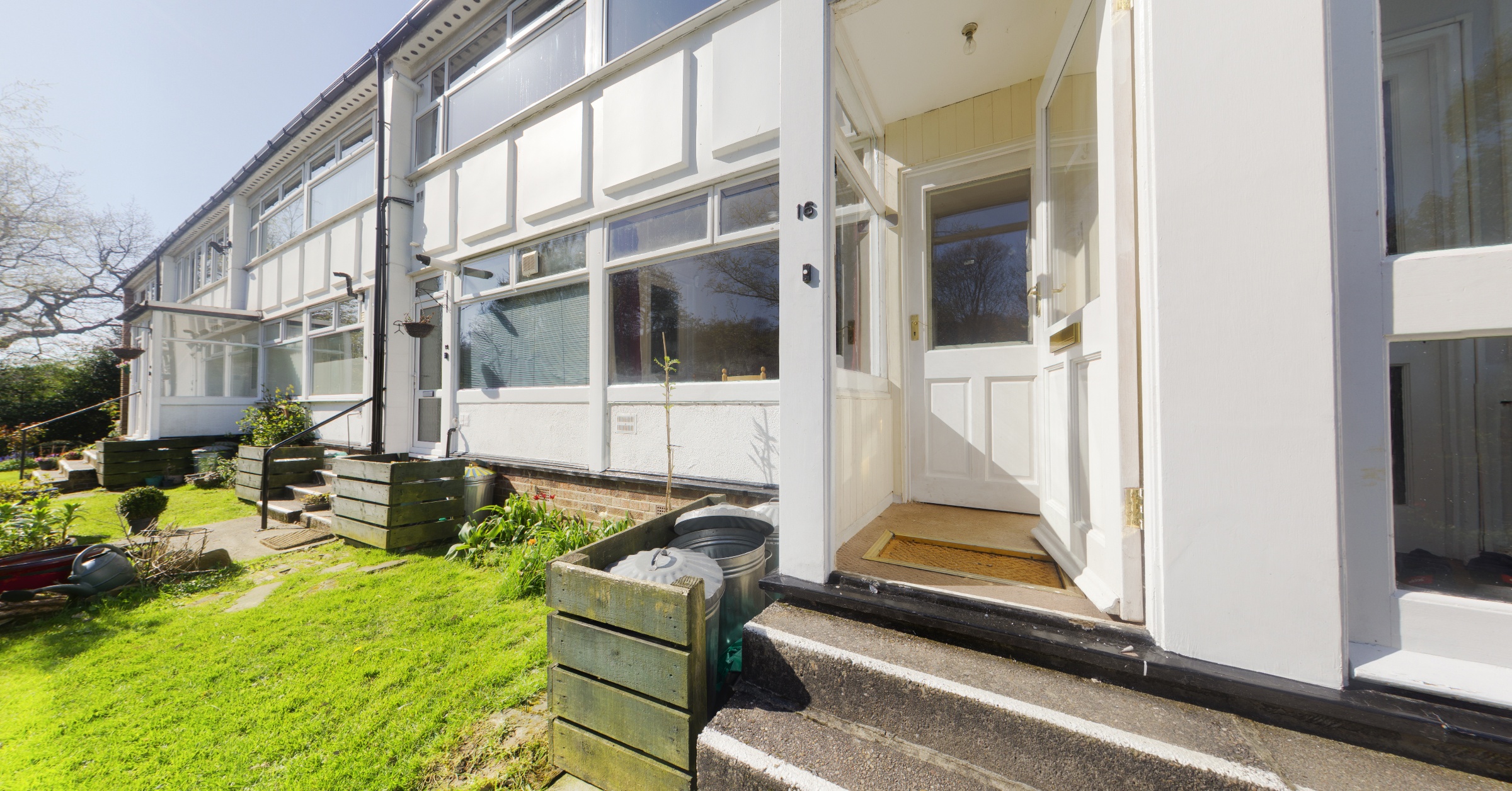 16 Hillside Court, Leeds, LS7 4NJ