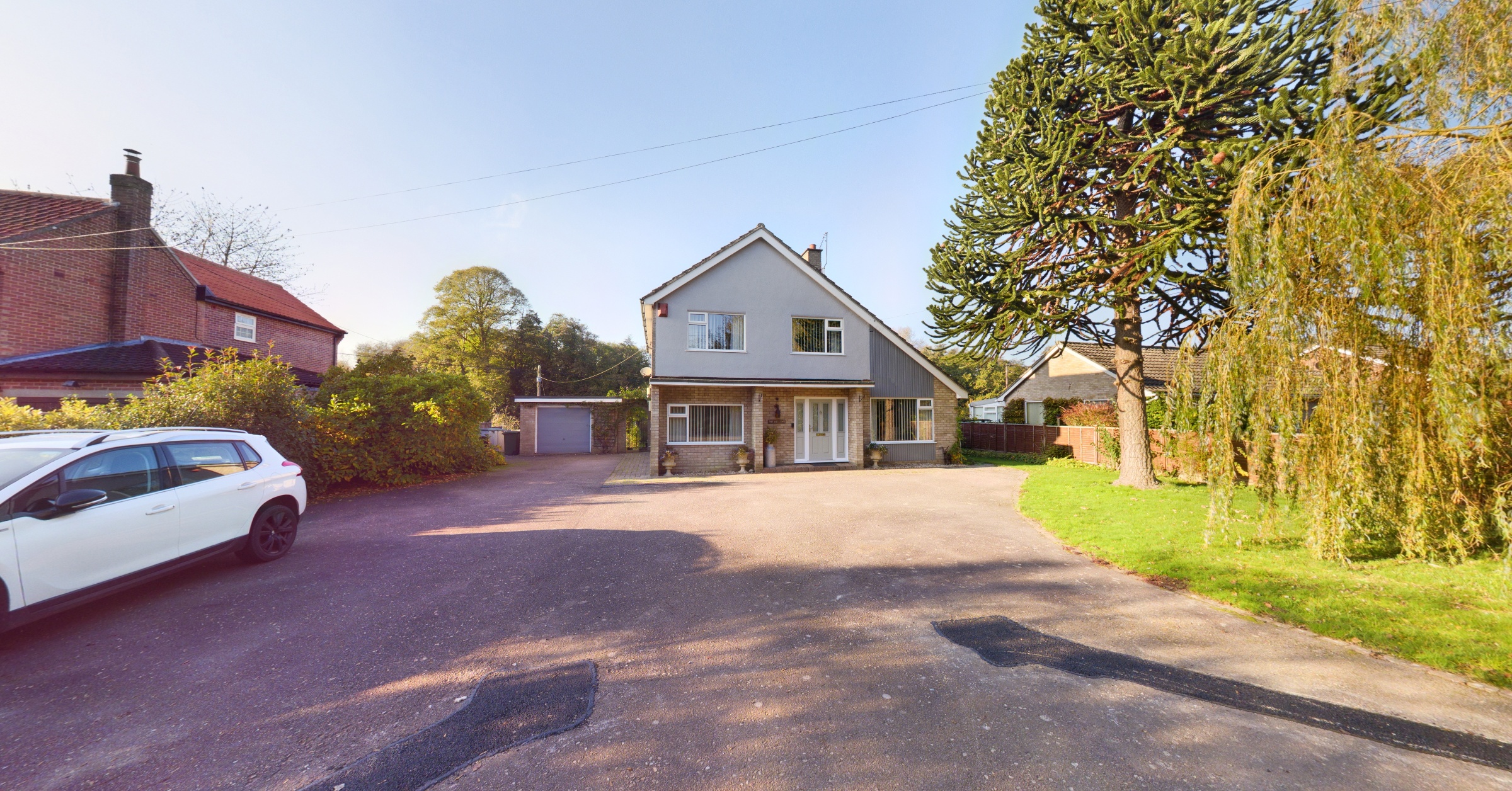 Tasburgh Road, Saxlingham Thorpe, NR15 1LN