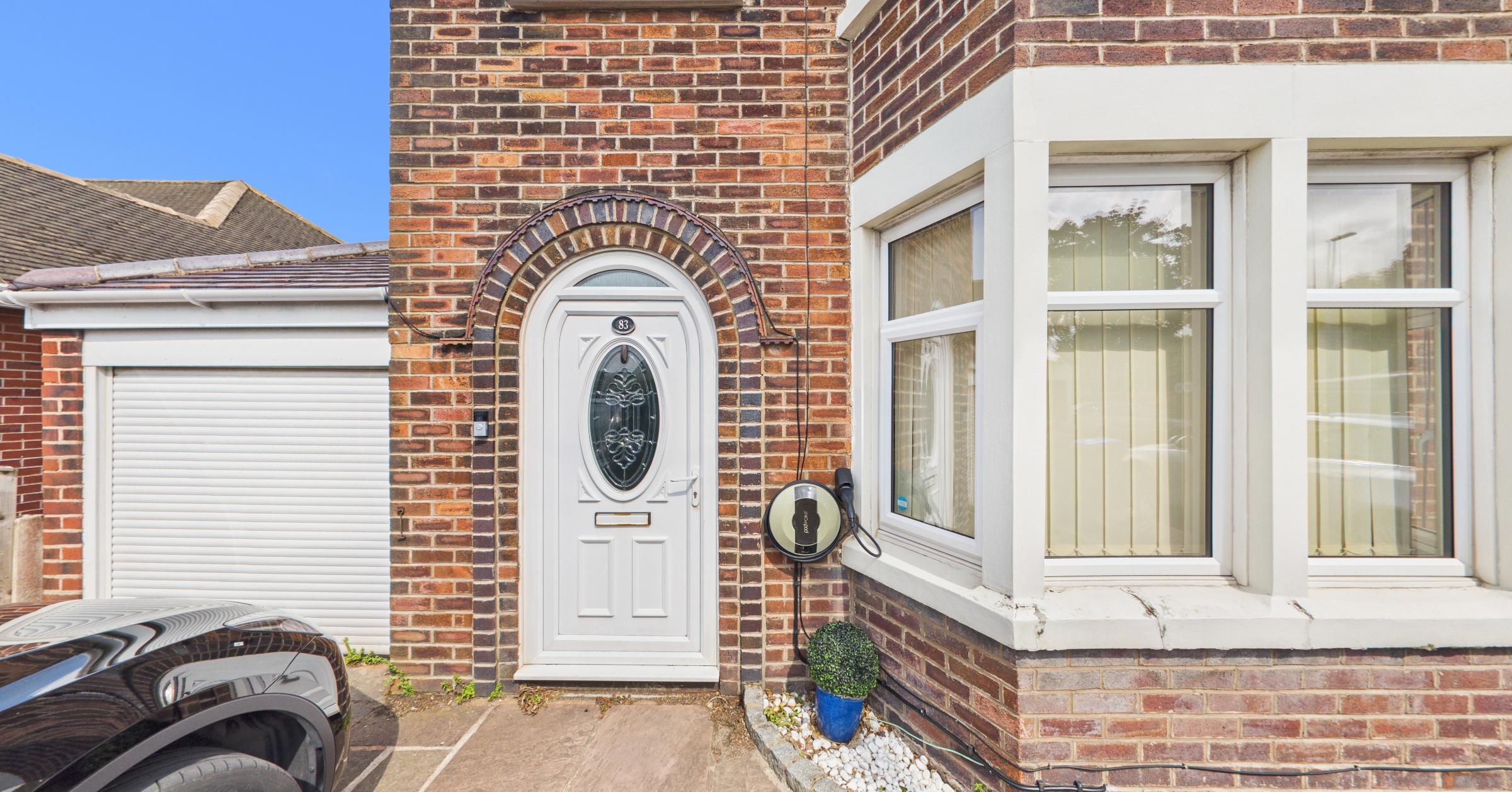 83 Pedders Lane- Live