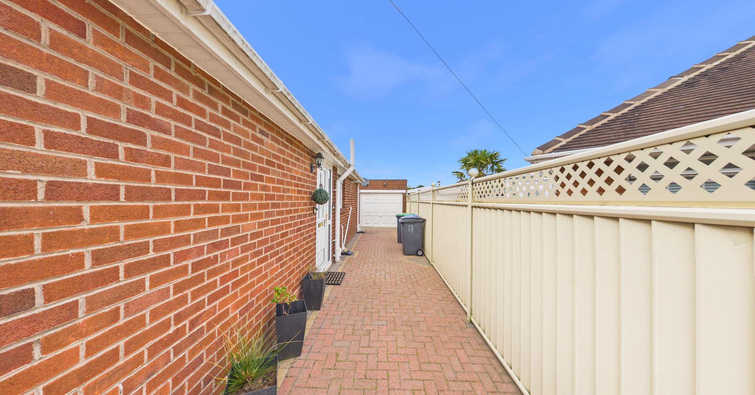 18 Clitheroe Place- Live