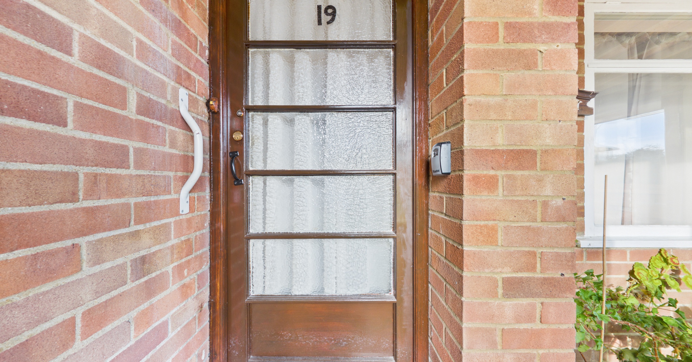 19, Desborough Road