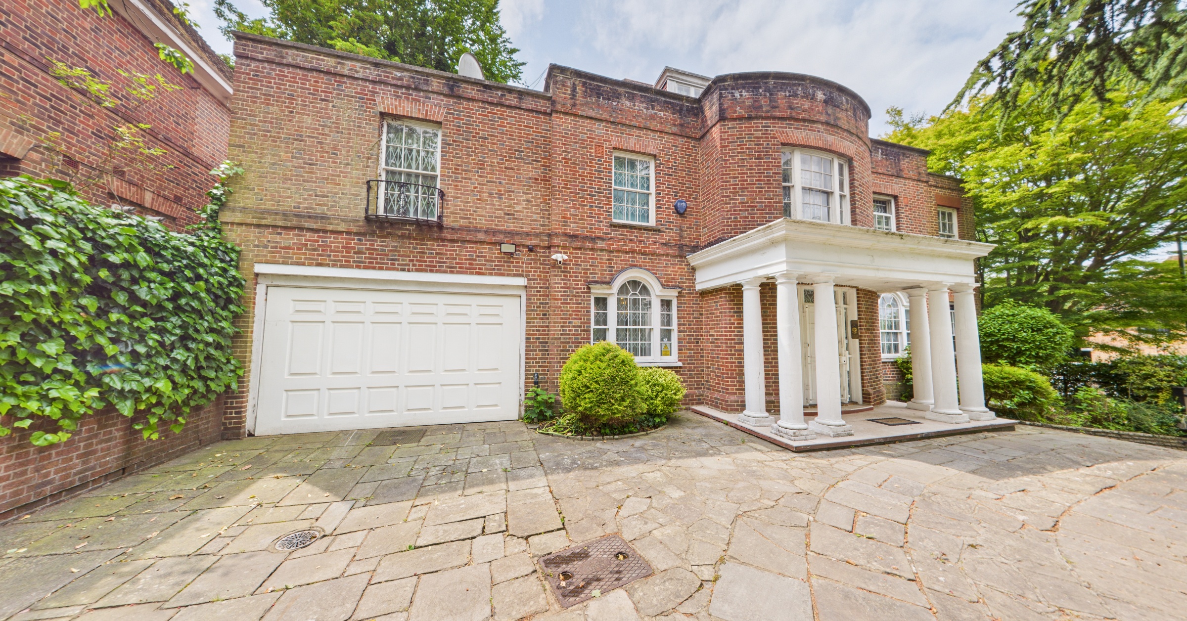 AH, Winnington Road, London, N2
