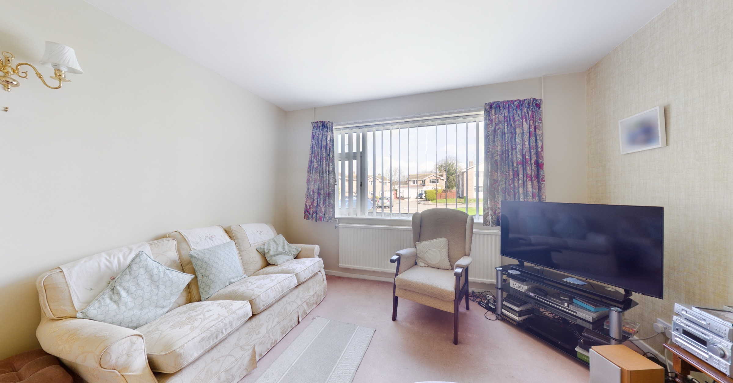 6 Aycote Close